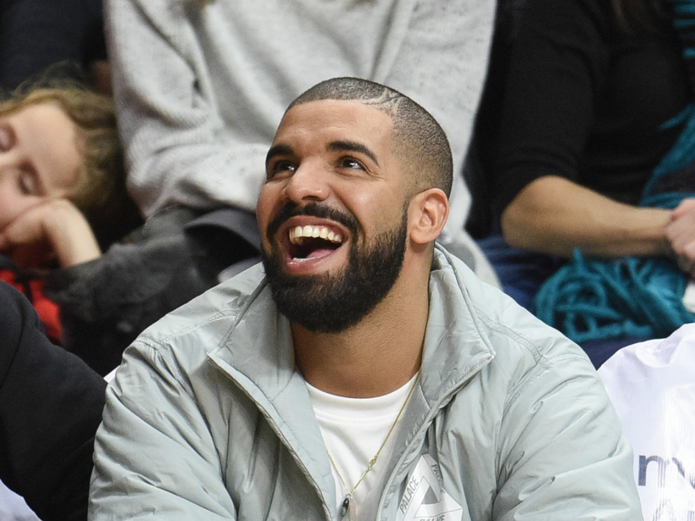 Drake's "VIEWS" Debuts With More Than 1 Million Album Sales - HipHopDX