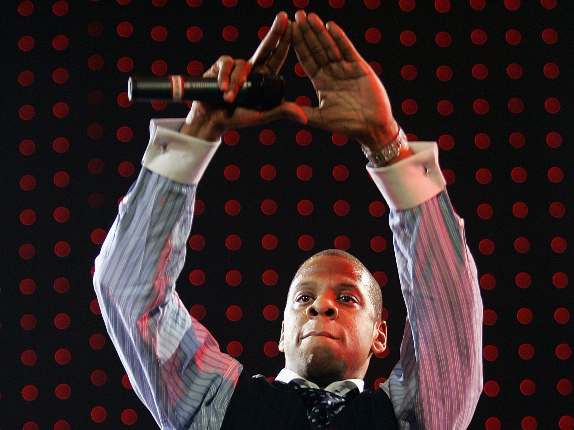 JAY-Z Taking Steps To Legally Own Roc-A-Fella Diamond Hand Sign - HipHopDX