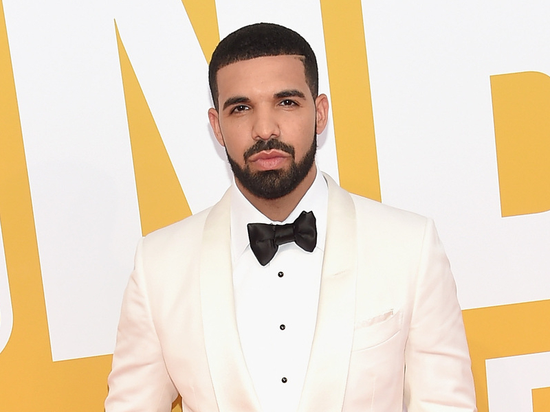 Drake's Tour Bus Impounded In Kansas City - HipHopDX