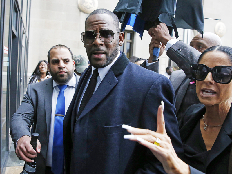 R. Kelly Now Allowed To Fight Sexual Abuse Lawsuit He Ignored - HipHopDX