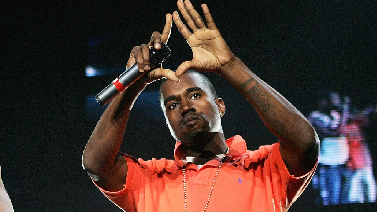Kanye West Finally Scores His 1st Diamond Plaque - HipHopDX