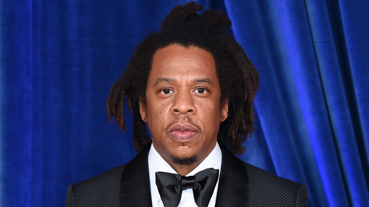 JAY-Z Flexes $6.5M Tiffany x Patek Philippe Watch - HipHopDX