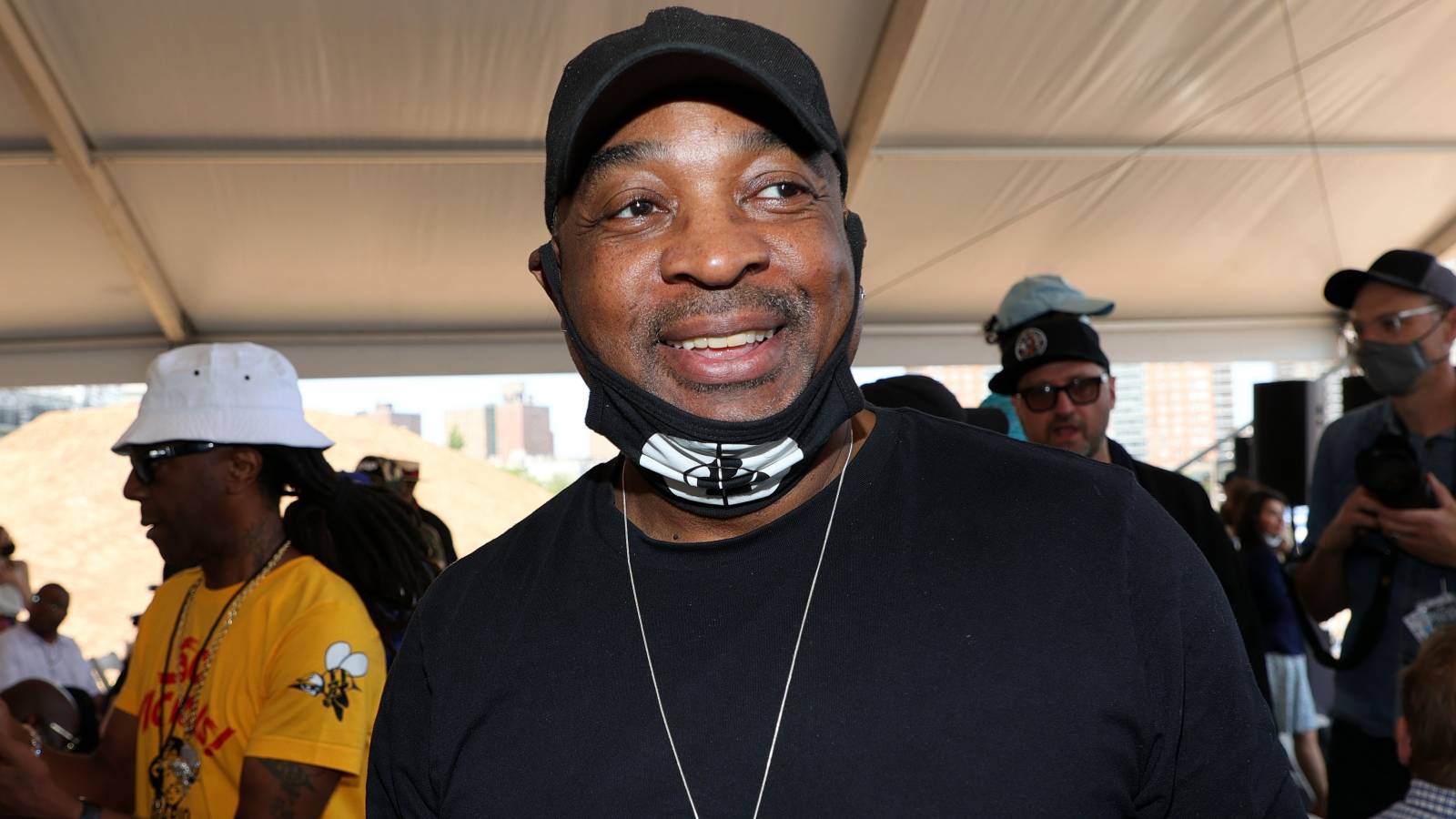 Chuck D Big Ups Will Smith & DJ Jazzy Jeff Amid Chris Rock Oscars Slap ...