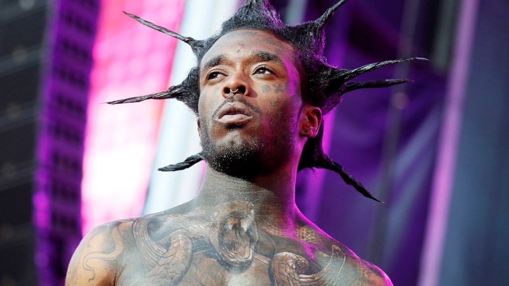 Lil Uzi Vert Debuts Full Chest & Back Tattoos At Chicago Music Festival ...