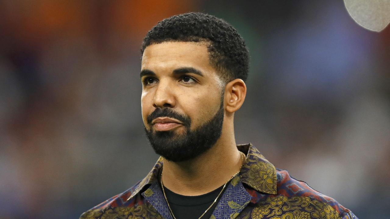 Drake's Spotify Success To Be Honored During FC Barcelona Vs. Real ...