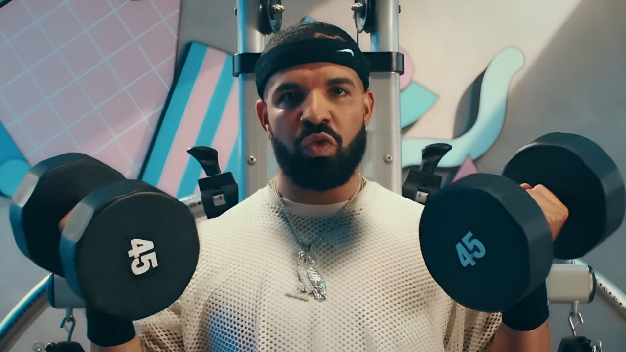 Drake Gets Put Through His Paces In Bodybuilding Workout - HipHopDX