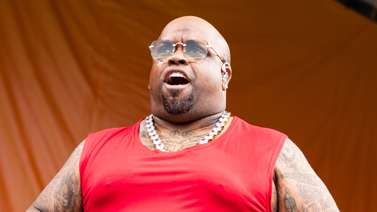 CeeLo Green Falls Off Horse At Shawty Lo Tribute Party - HipHopDX