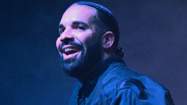Drake Lusts Over Fan’s Mother & Rocks Her ‘Custom’ Bra As A Durag: ‘It ...