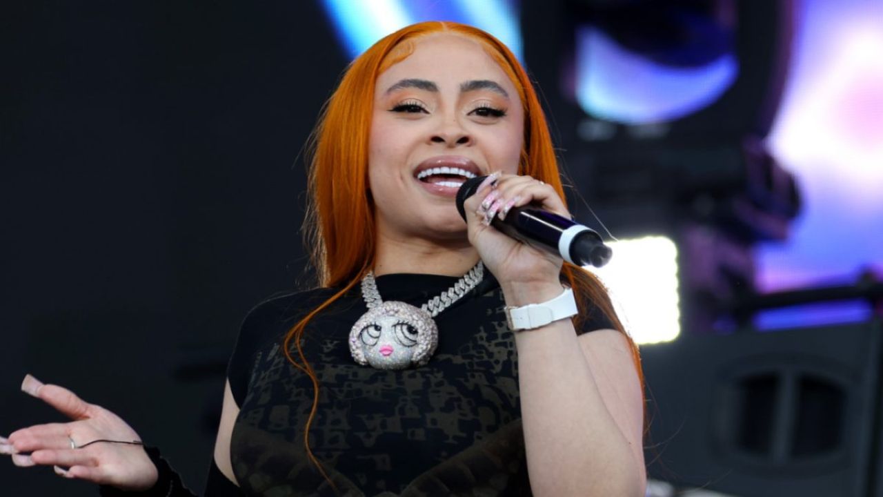 Ice Spice Teases New ‘Munch’ Collab With Dunkin' Donuts - HipHopDX