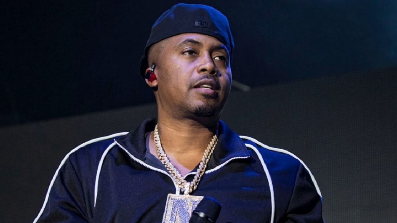 Nas Reconnects With Long-Lost Cousin At Florida Show: 'I Ain’t Seen You In Like 30 Years' - HipHopDX