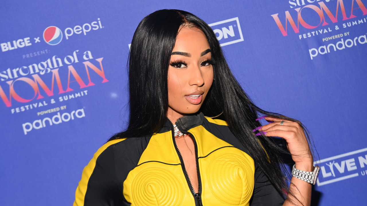 Rubi Rose Strips Down To Thong For Racy Body Paint Photoshoot - HipHopDX