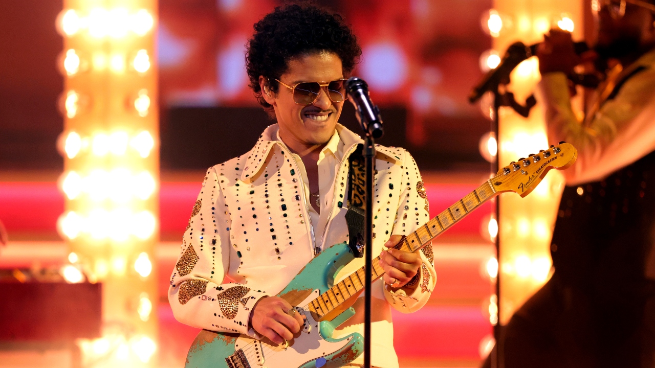 Bruno Mars To Be First-Ever Performer In New Los Angeles Arena - HipHopDX