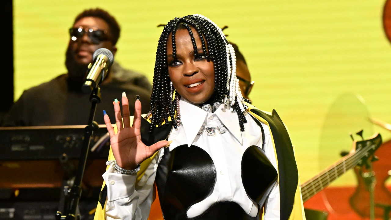 Lauryn Hill Performs 'Ex-Factor' With Her Son YG Marley On 'The Tonight ...