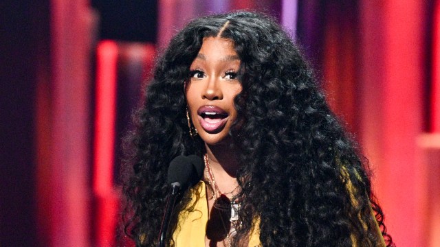 SZA Takes Offense To 'SOS' Ranking On Apple Music's Top 100 Albums Of ...