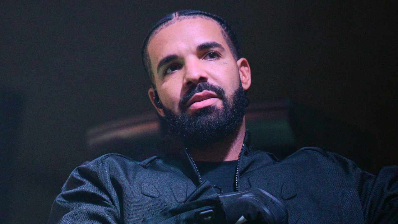 Drake Gears Up For Life In Texas By Going Western Wear Shopping - HipHopDX