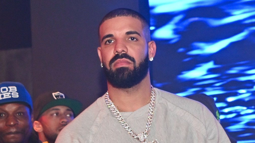 Drake Pelted With Pedophile Jokes After Kids' Choice Awards Nomination ...