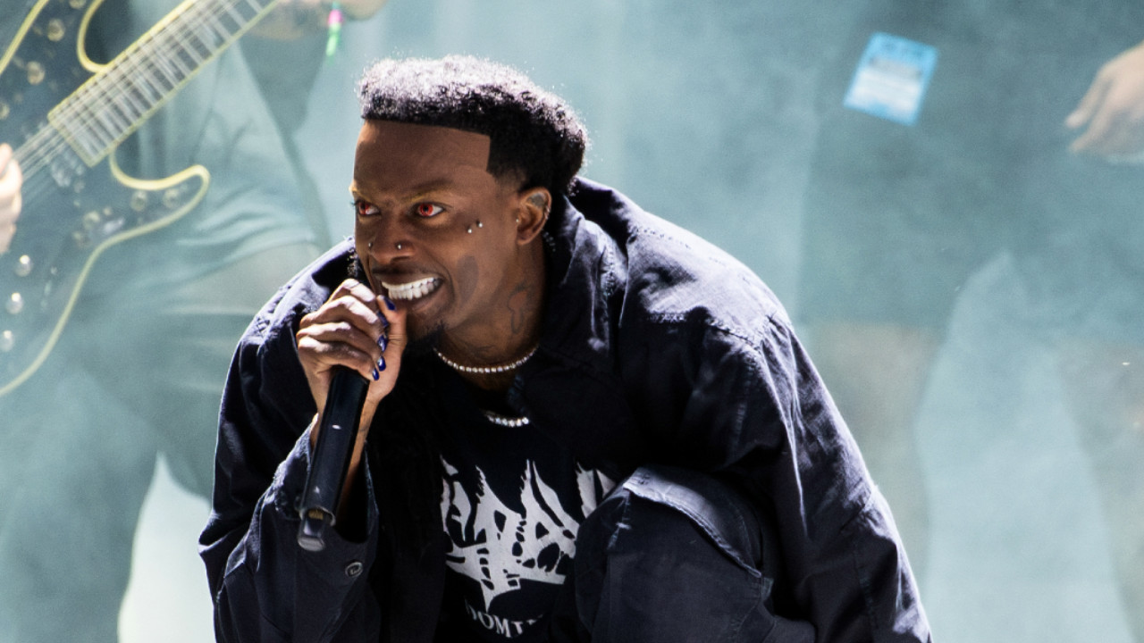 Playboi Carti's Raw Ad-Libs Leave Fans In Stitches: 'Bro Speaking In Demon' - HipHopDX