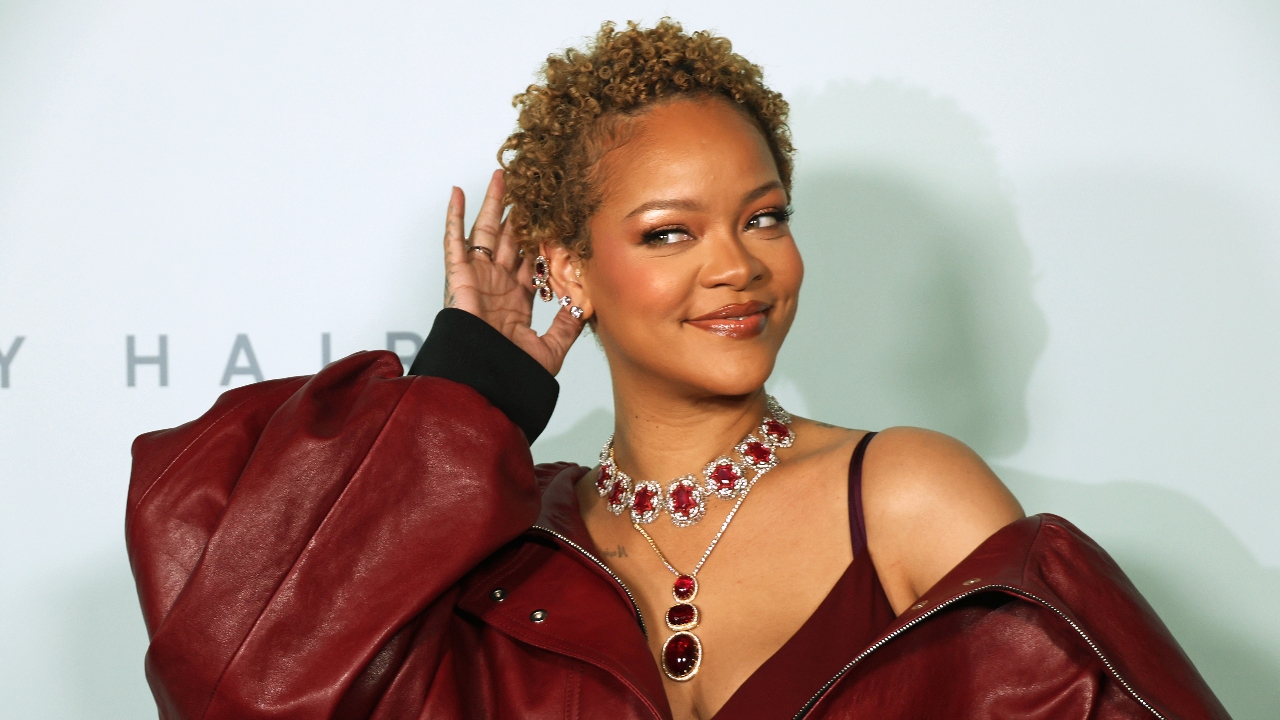 Rihanna Reveals Actress She'd Like To Play Her In A Biopic Due To Her ...