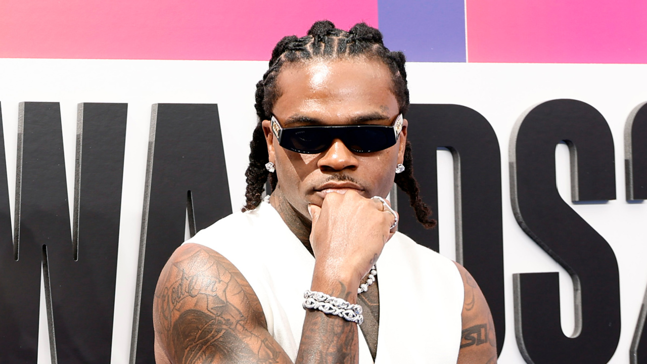 Gunna Confronted By Stranger Who Calls Him A 'Rat' At BET Awards - HipHopDX