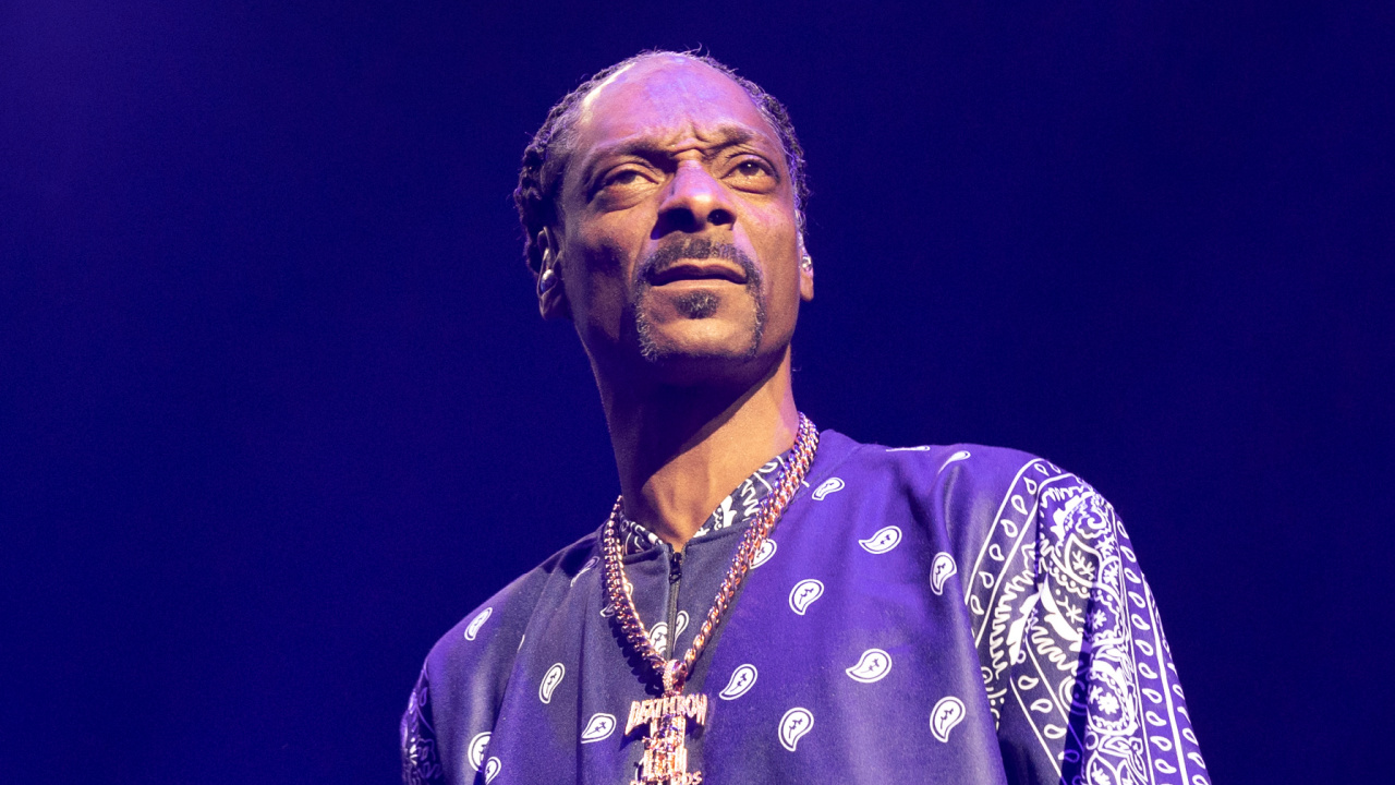 Snoop Dogg Responds To Satanist Accusations Over 'Baphomet' Chain ...