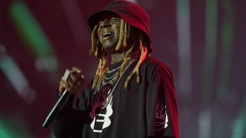 Lil Wayne's Old Lyric Notebook Up For Grabs For $5M After Years-Long ...