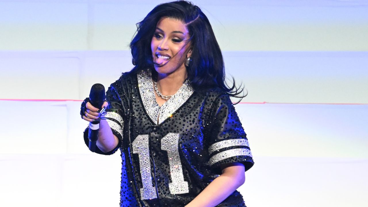Cardi B Shows Off Post-Baby Body Just Two Weeks After Birth Of Third ...
