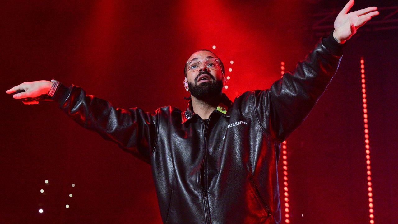 Drake's It's All A Blur Secures Top Grossing Hip Hop Tour Ranking With ...