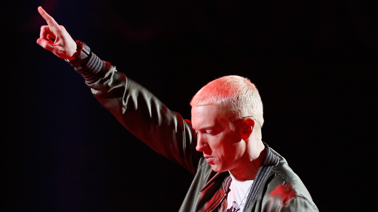 Eminem Becomes The First Rapper To Ever Reach This Billboard Chart ...