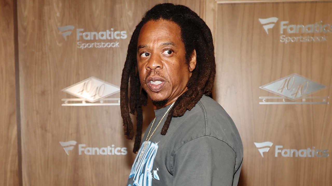 JAY-Z Cuts Ribbon At Fanatics Sportsbook Launch In New Jersey - HipHopDX