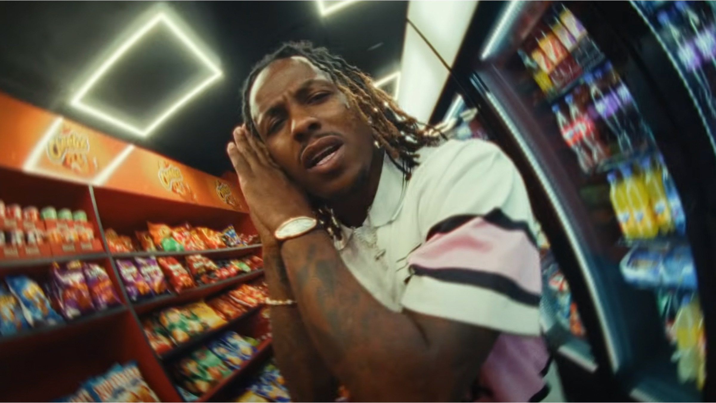 Rich The Kid - 'Hold On' - HipHopDX