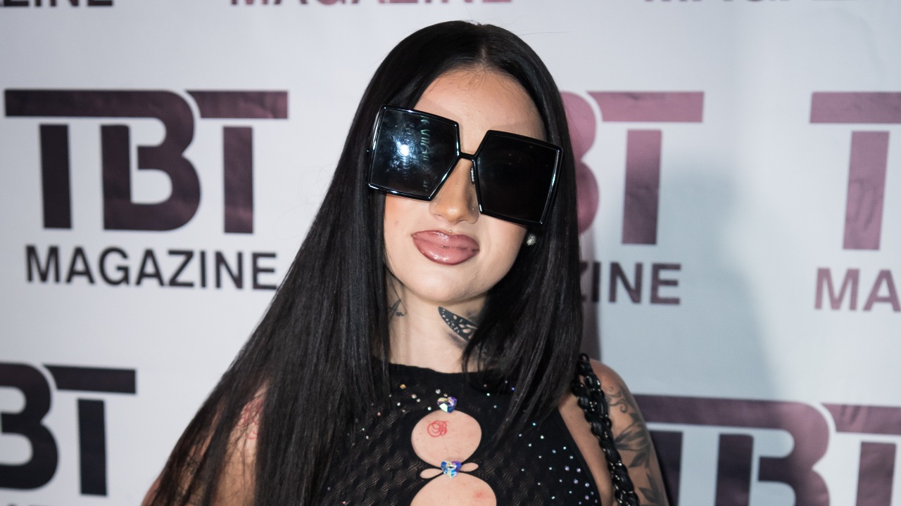 Bhad Bhabie Repairs Relationship With Formerly Estranged Dad - HipHopDX