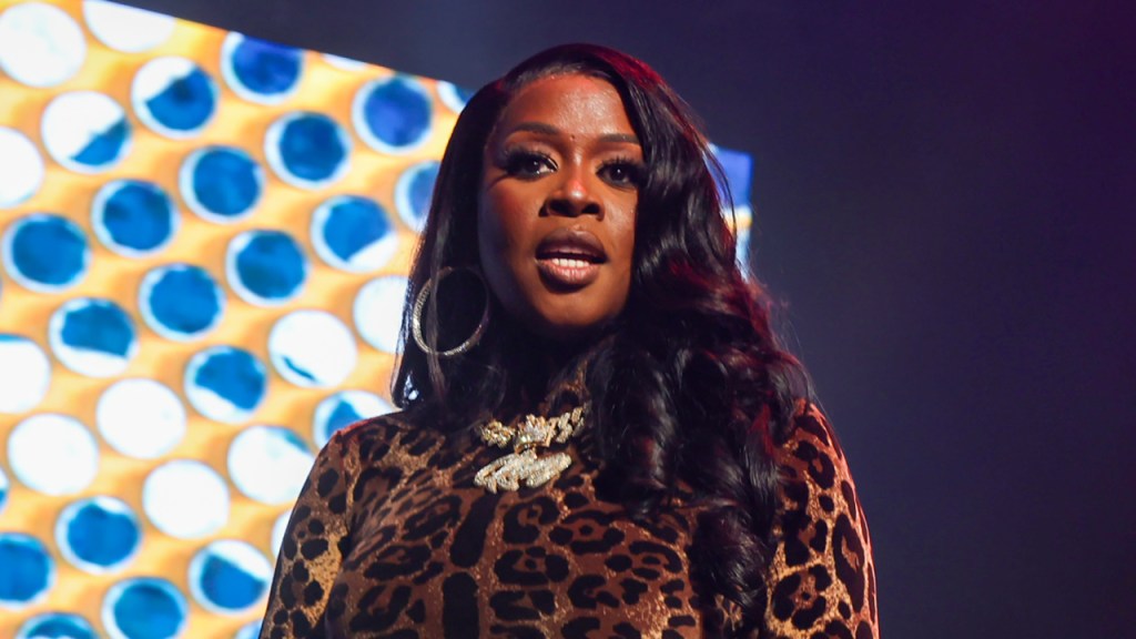 Remy Ma Issues Menacing Warning To Battle Rapper Over Infidelity Jokes ...