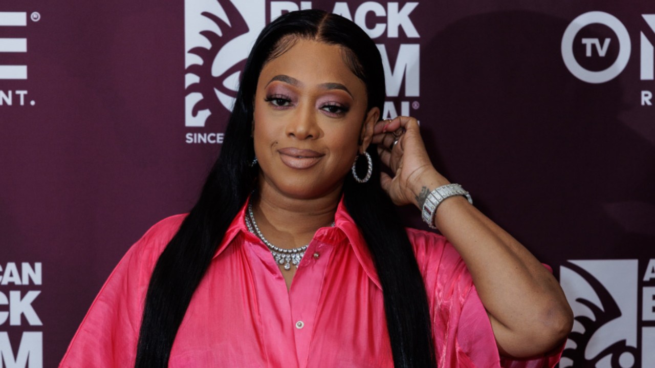 Trina Tearfully Reflects On Deaths Of Her Mother & Brother: 'My Life ...