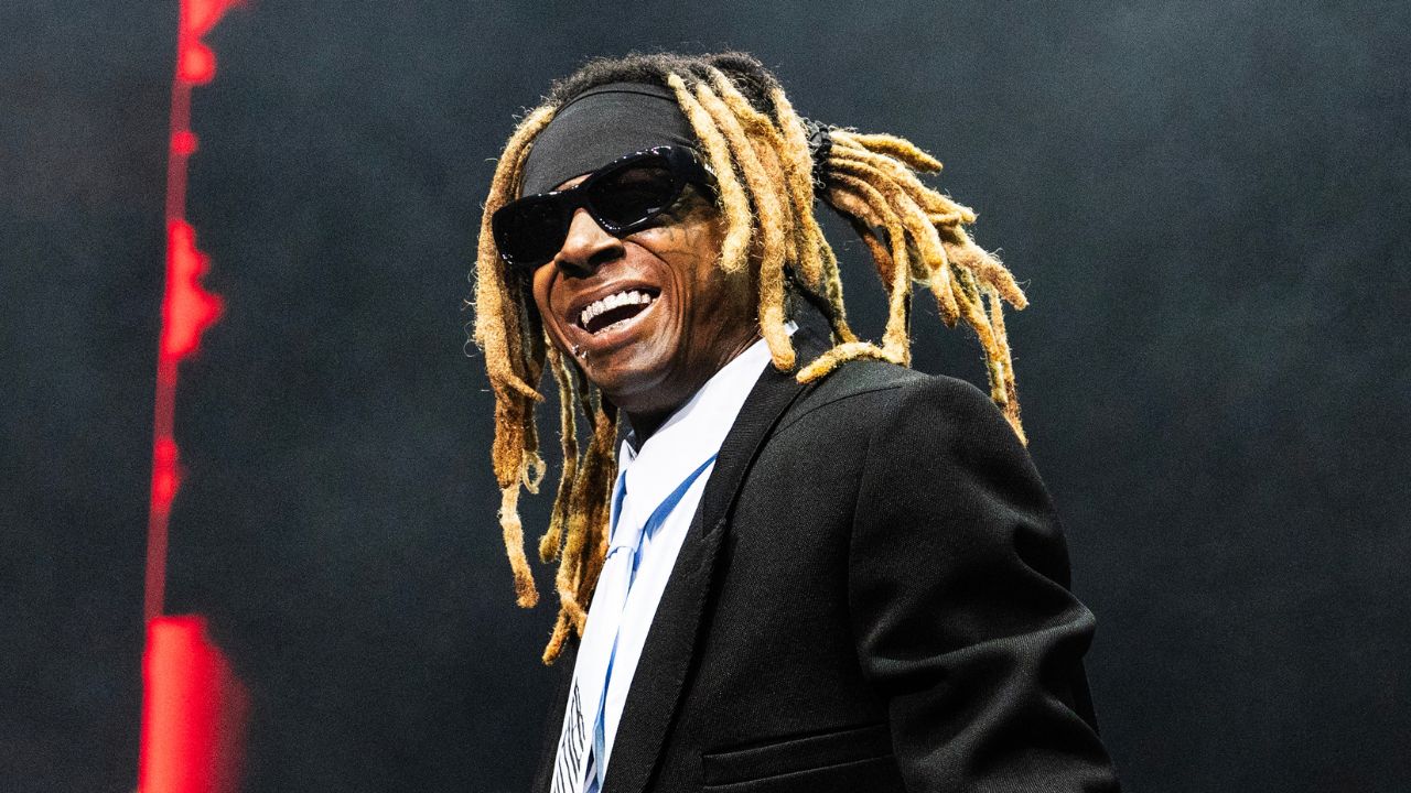 Lil Wayne Holds Back Tears As He Receives Huge Honors From Master P ...