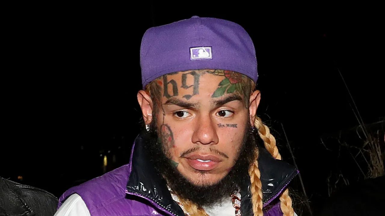 6ix9ine’s Jewelry & Plaques Being Sold For Eye-Watering Amounts After ...