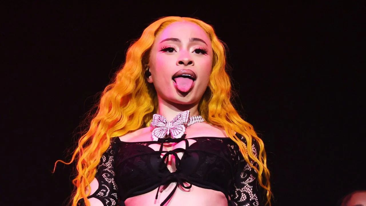 Ice Spice Hard Launches Relationship With NFL Star Sauce Gardner - HipHopDX