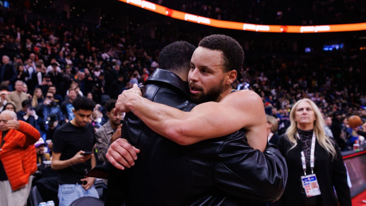 Stephen Curry Addresses Drake Friendship - HipHopDX