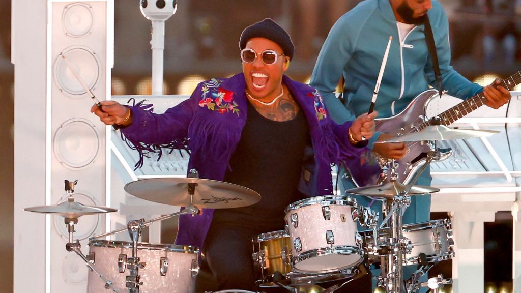 Anderson .Paak Begged Dr. Dre For Super Bowl Appearance - HipHopDX
