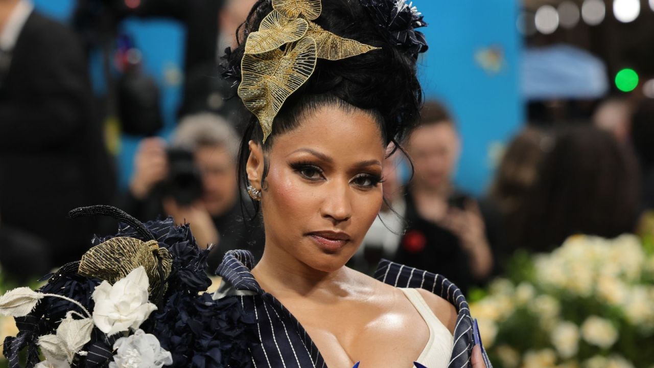 Nicki Minaj Suffers Nip Slip During Show: 'My Boob Was Out & No One ...