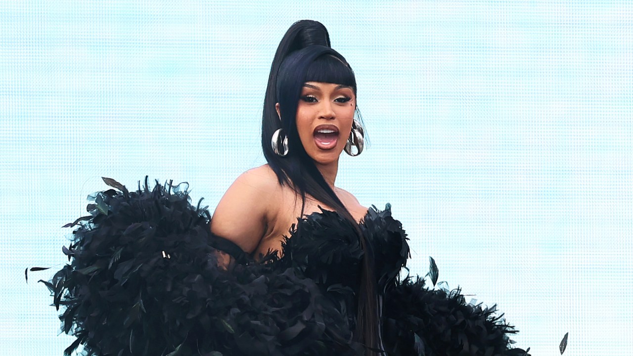 Cardi B Gets Raunchy For Director Offset In X-Rated 'Like What ...